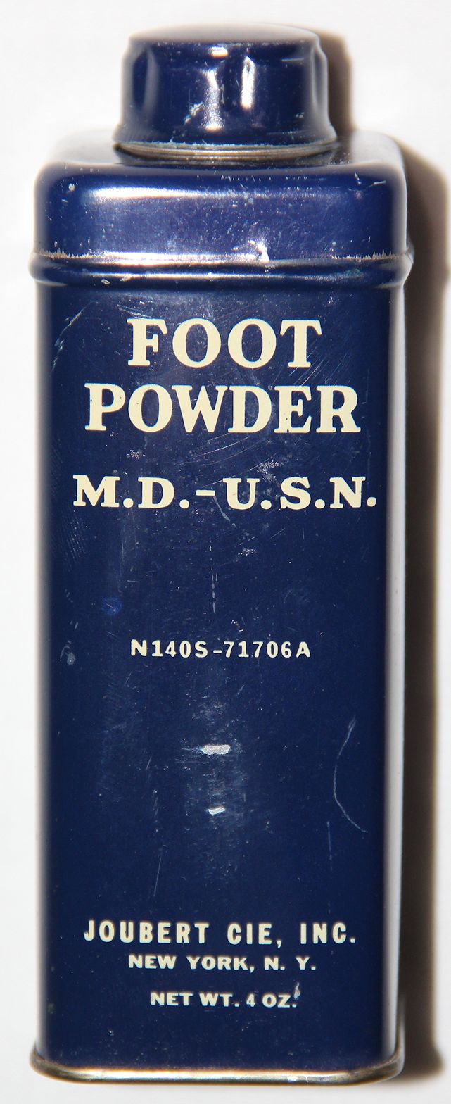 E002. UNISSUED CAN OF WWII U.S.N. FOOT POWDER - B & B Militaria