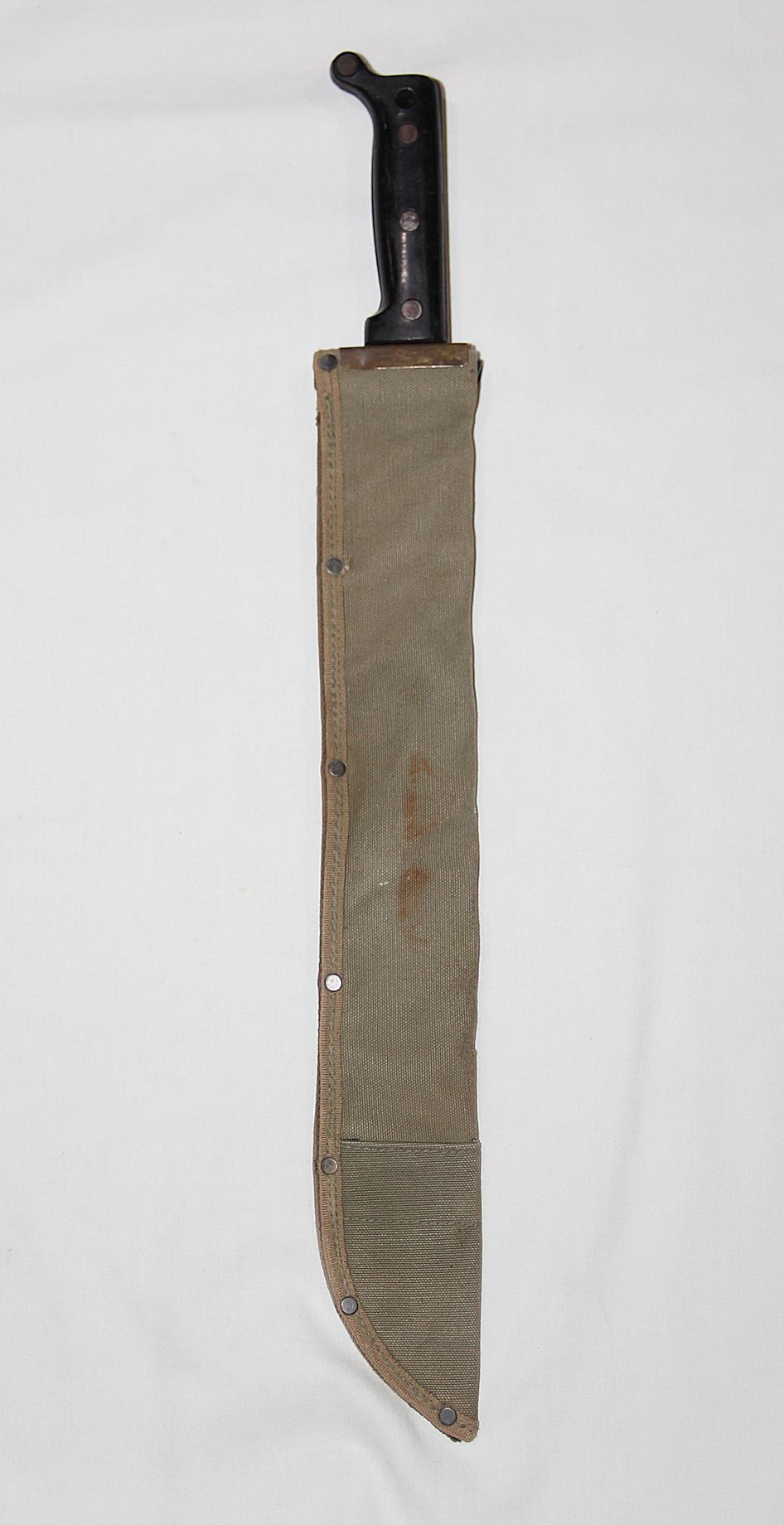 F046. WWII TRUE TEMPER 1943 MACHETE WITH 1944 SCABBARD - B & B Militaria