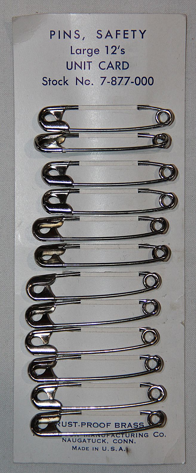 T282. VIETNAM COMBAT MEDIC CARDED LARGE SIZE SAFETY PINS - B & B Militaria