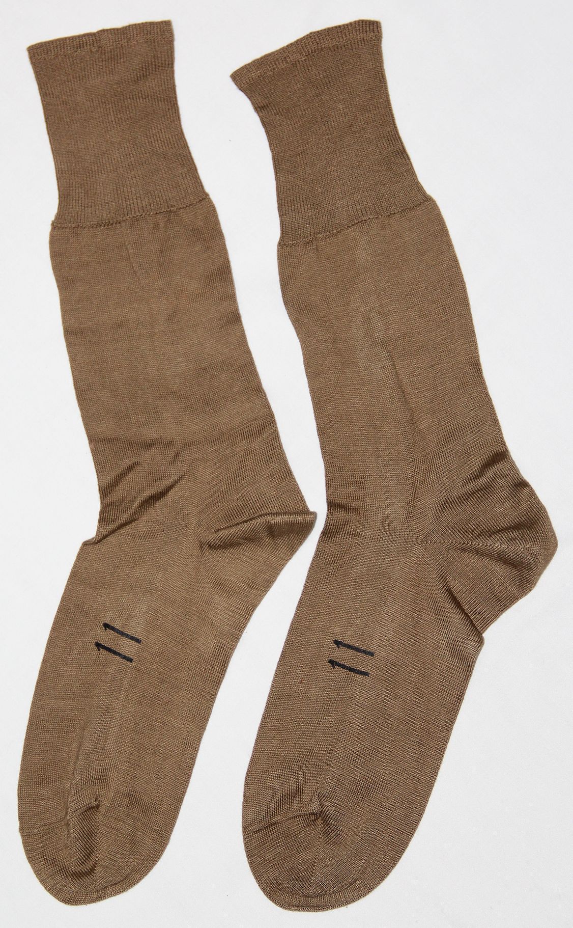 D131. UNISSUED WWII SOCKS - B & B Militaria