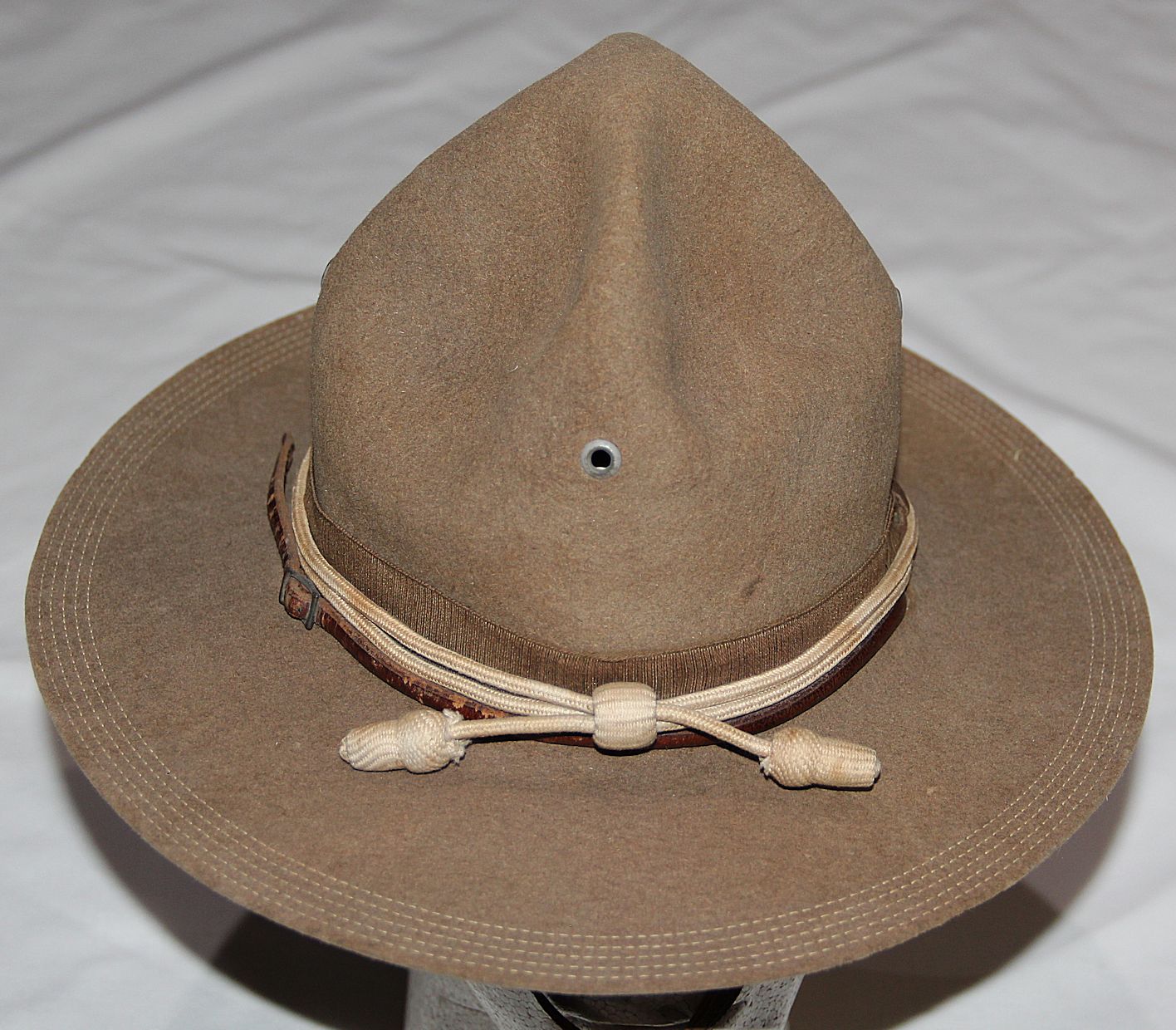 B360. WWI CAMPAIGN HAT WITH QUARTERMASTER CORD - B & B Militaria