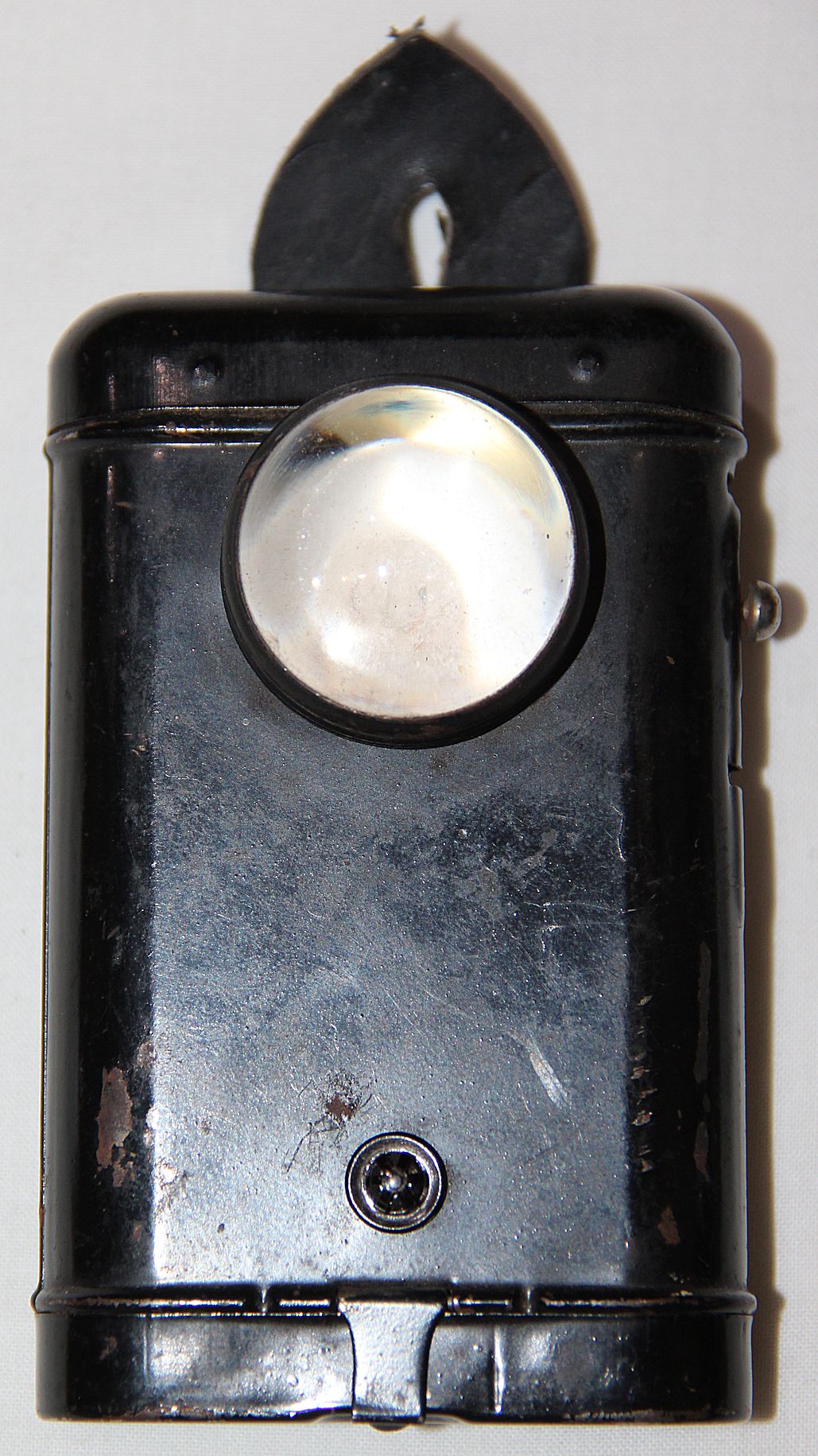 E472. PRE WWII PRIVATE PURCHASE FLASHLIGHT WITH BATTERY - B & B Militaria
