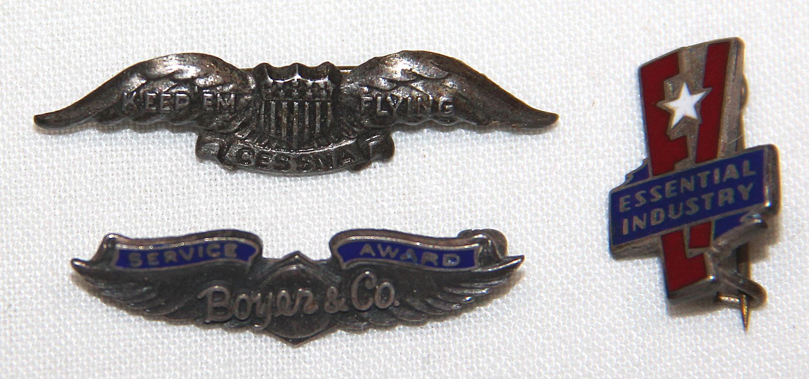 I136. WWII HOMEFRONT CESSNA AIRCRAFT PIN ESSENTIAL WORKER PIN AND MORE ...