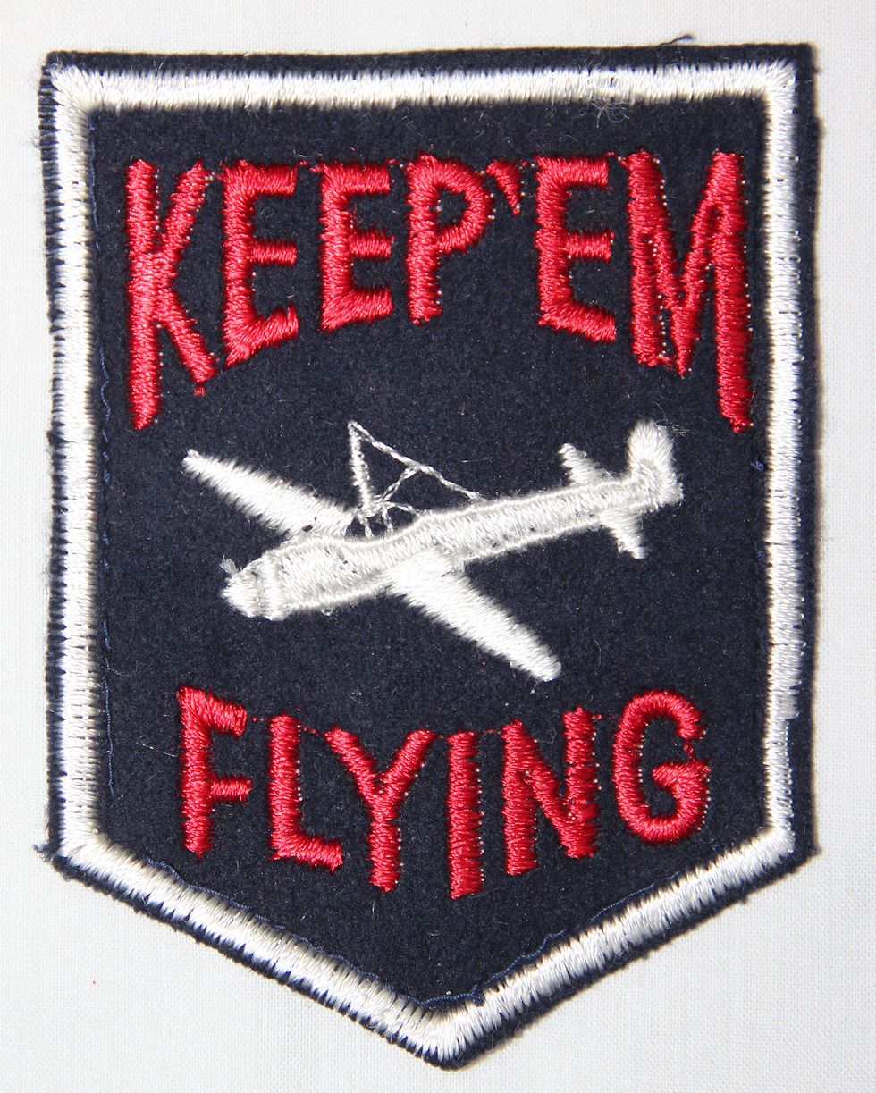I144. WWII HOME FRONT "KEEP 'EM FLYING" PATCH - B & B Militaria