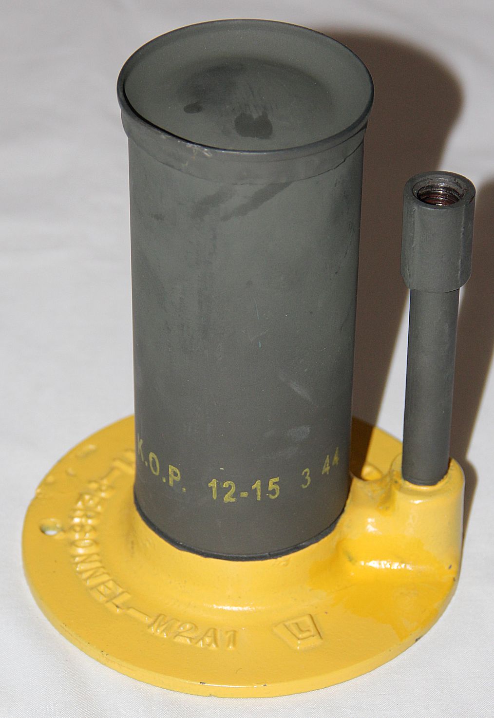 E627. INERT WWII M2A1 PRACTICE ANTI-PERSONNEL MINE - B & B Militaria