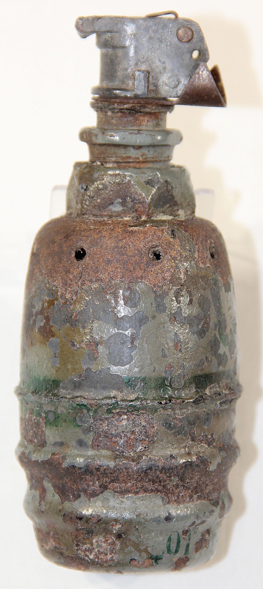 B505. INERT 1920'S MKV LACHRYMATORY GAS GRENADE WITH RARE DUST COVER ...