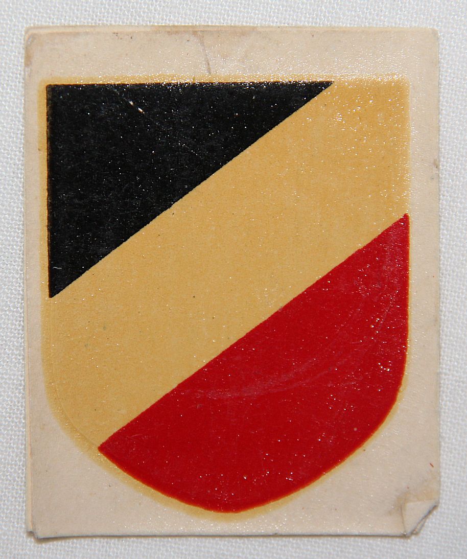 L082. UNISSUED WWII GERMAN NATIONAL SHIELD HELMET DECAL - B & B Militaria