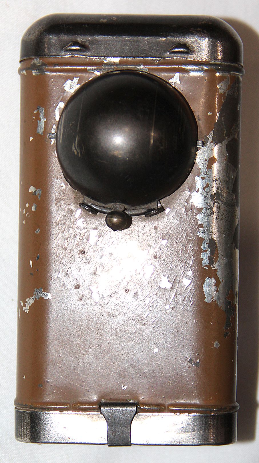 B573. WWI TRENCH FLASHLIGHT WITH EAGLE SNAP MOUNTING - B & B Militaria