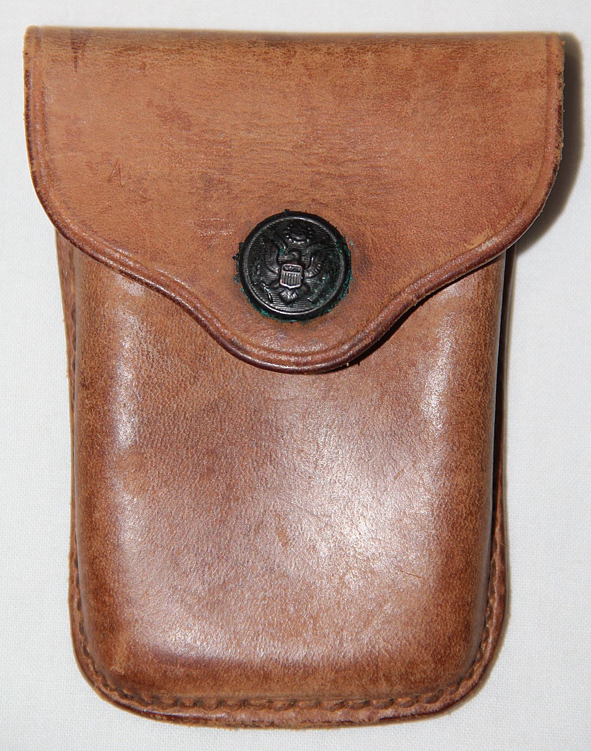 A107. PRE WWI RIA 1915 LEATHER BELT POUCH WITH EAGLE SNAP - B & B Militaria