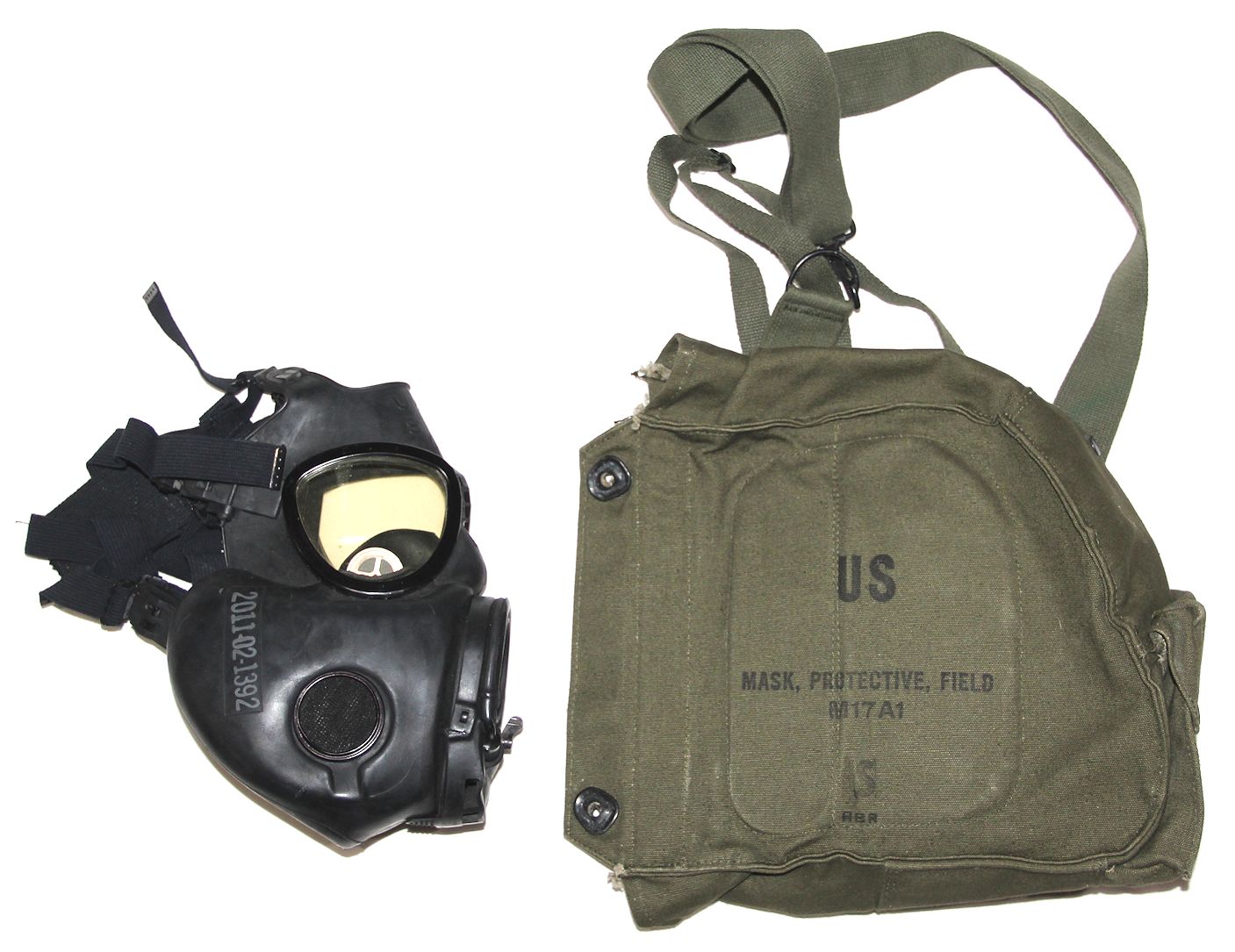 T516. VIETNAM M17A1 GAS MASK WITH BAG - B & B Militaria