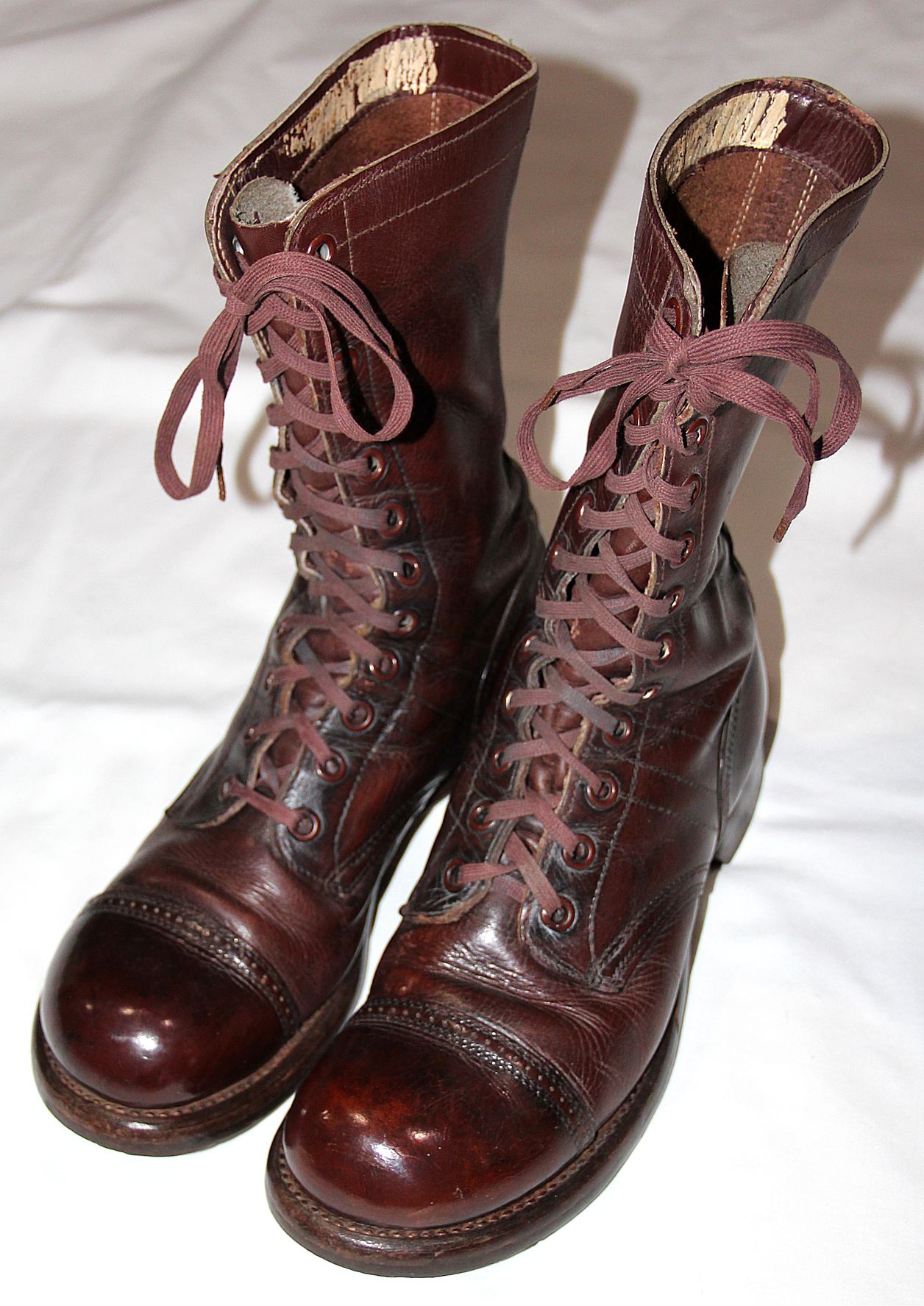 D205. LATE WWII - OCCUPATION PARATROOPER JUMP BOOTS - B & B Militaria