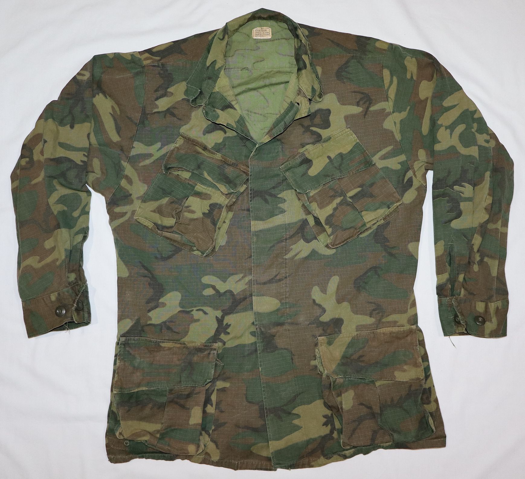 T528. VIETNAM 1968 DATED ERDL CAMOUFLAGE JUNGLE JACKET - B & B Militaria