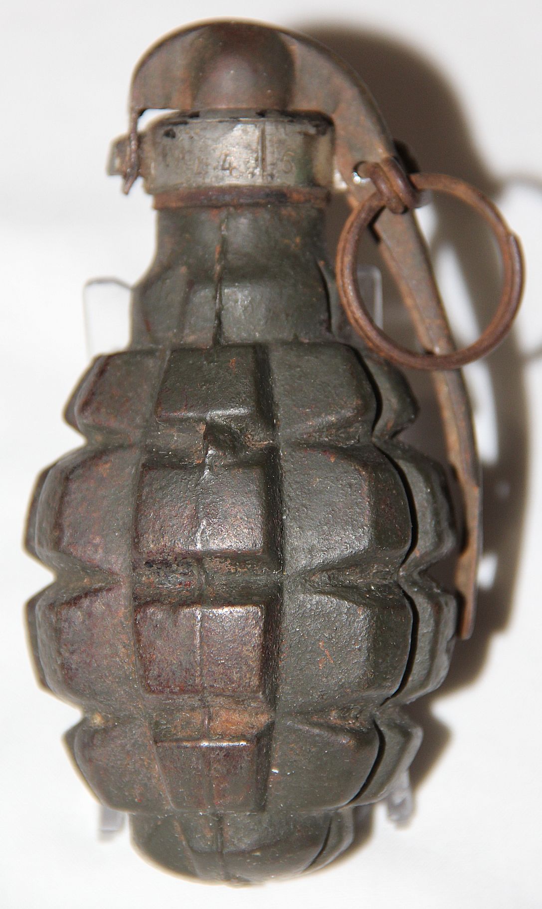 B628. INERT WWI FRENCH F1 DEFENSIVE HAND GRENADE - B & B Militaria