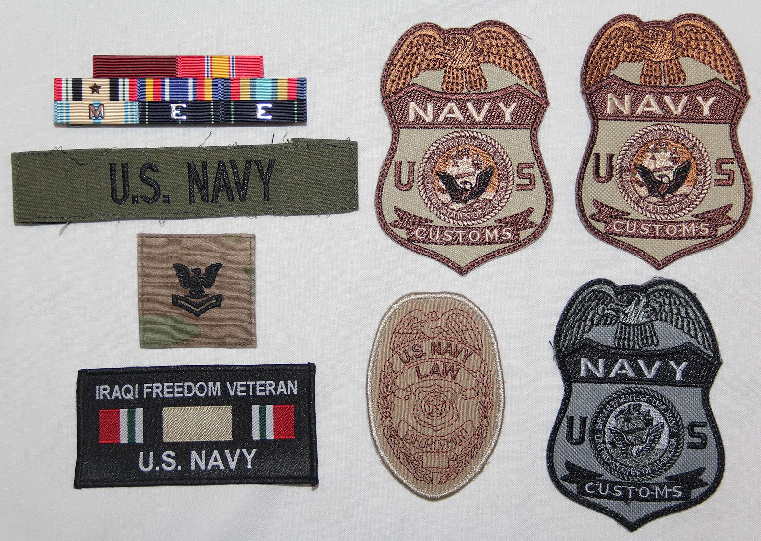 U111. US NAVY CUSTOMS CLOTH BADGES RIBBON BAR AND INSIGNIA LOT - B & B ...