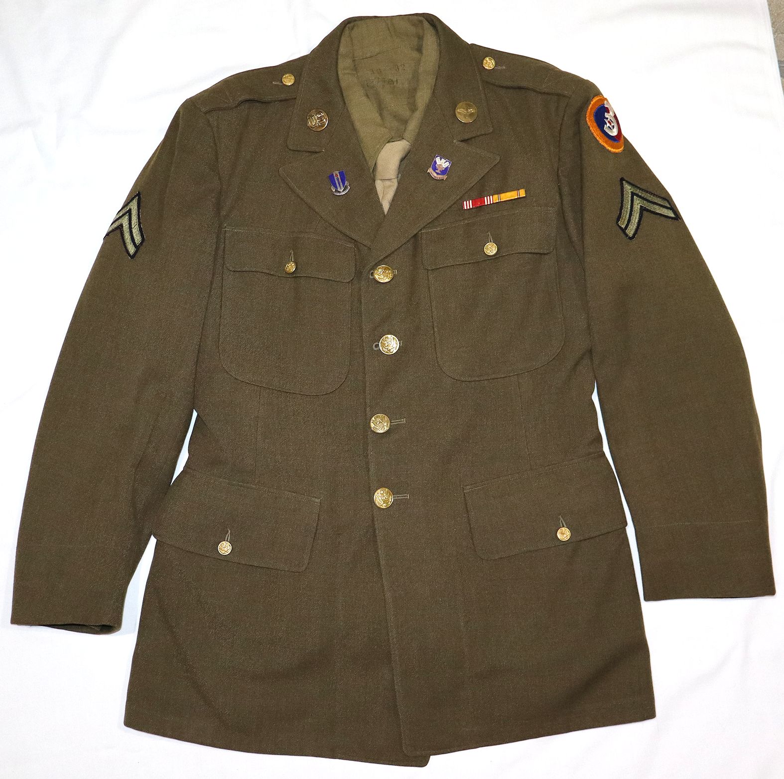 D216. NAMED WWII 3RD AAF UNIFORM WITH SHIRT AND NECK TIE - B & B Militaria